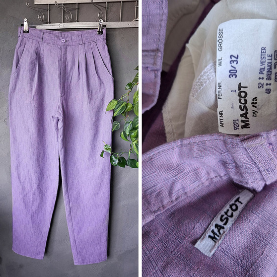 Vintage ljubicaste pantalone M?