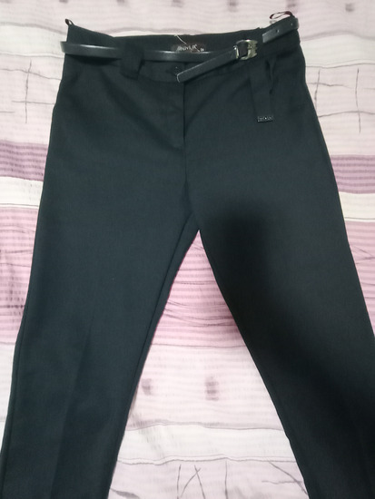 Poslovne pantalone