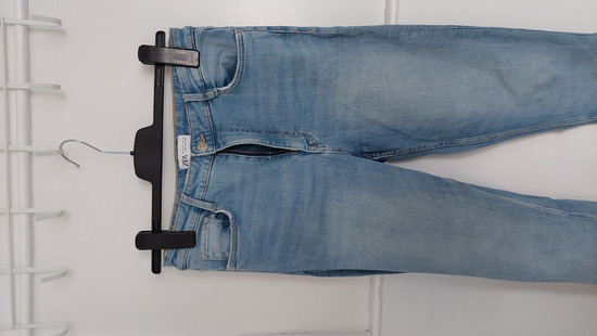 Zara skinny farmerice