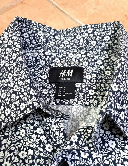 H&M muška floral košulja