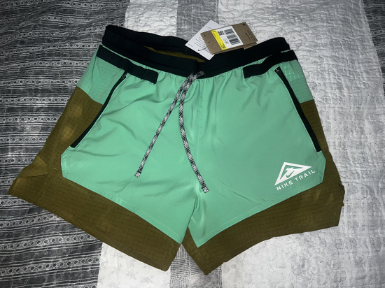 NIKE TRAIL Dri-FIT Running Shorts vel. S NOVO