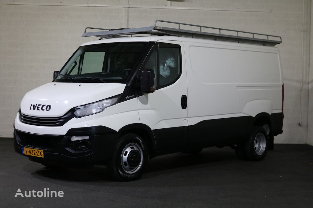 IVECO Daily 35C15 3.0 L2 H1 Airco Imperiaal 3.5T Trekhaak minibus furgon