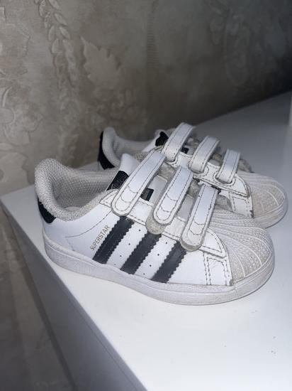 Adidas Superstar patike za bebe velicina 23, 13cm