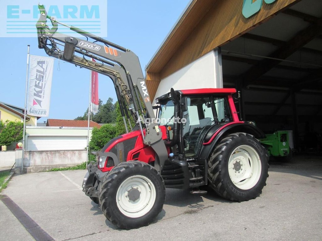 Valtra n 113 hi-tech traktor točkaš