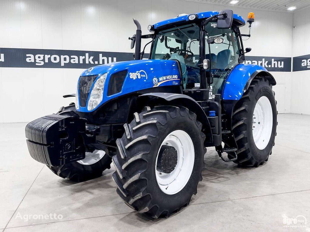 New Holland T7.220 traktor točkaš