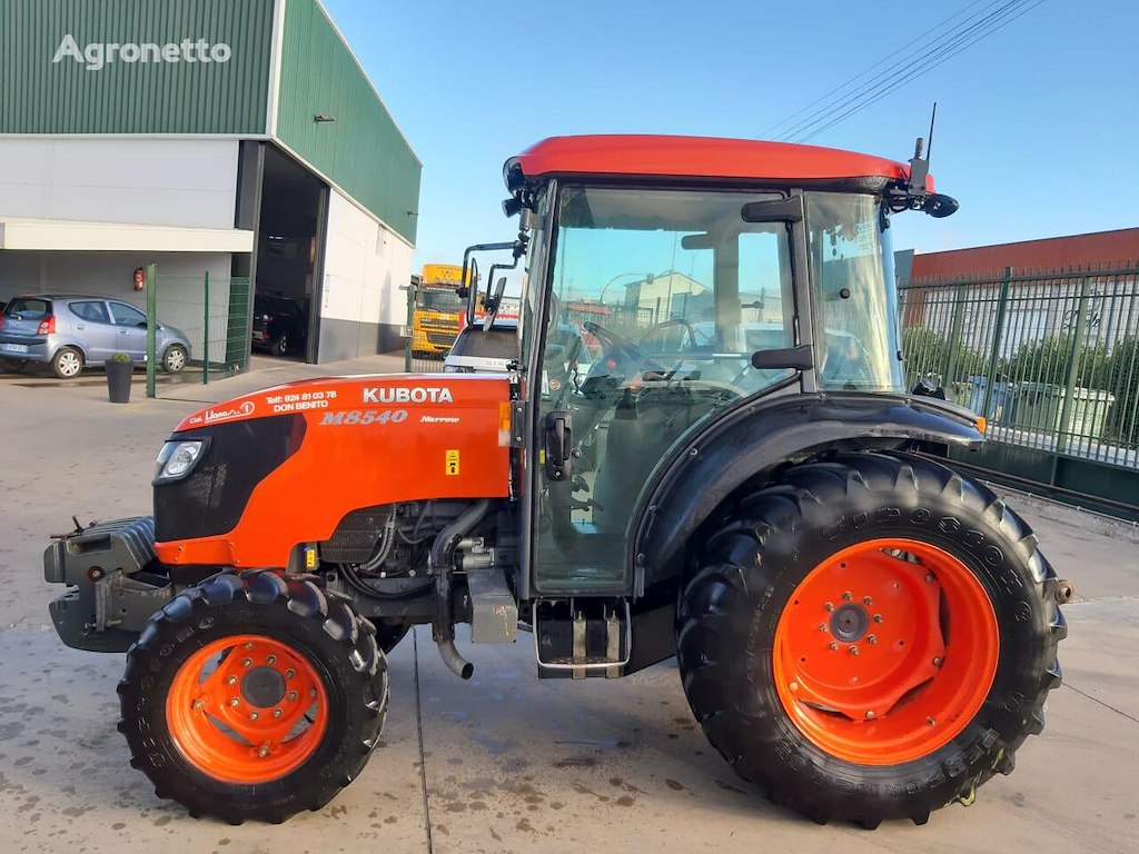 Kubota M8540 traktor točkaš