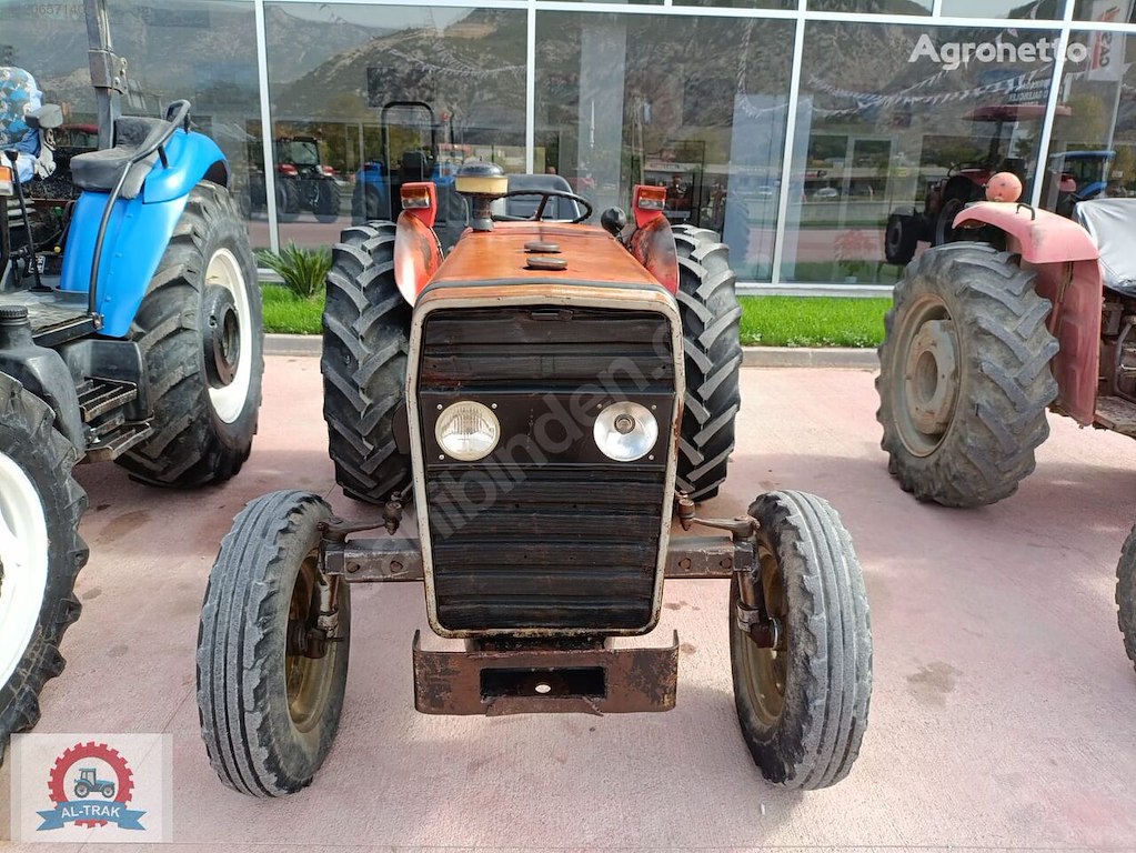 Massey Ferguson 240 S mini traktor