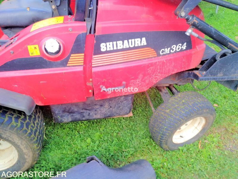 Prodaje se Shibaura Cm364 traktor kosilica na aukciji