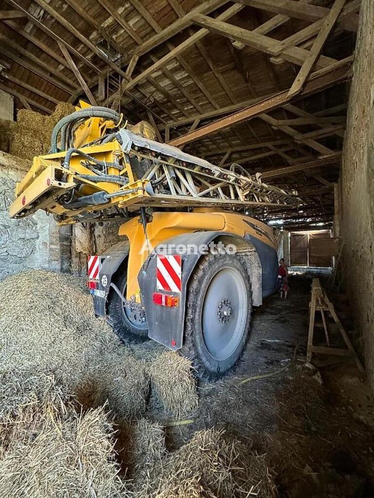 Challenger RoGator 344 samohodna prskalica