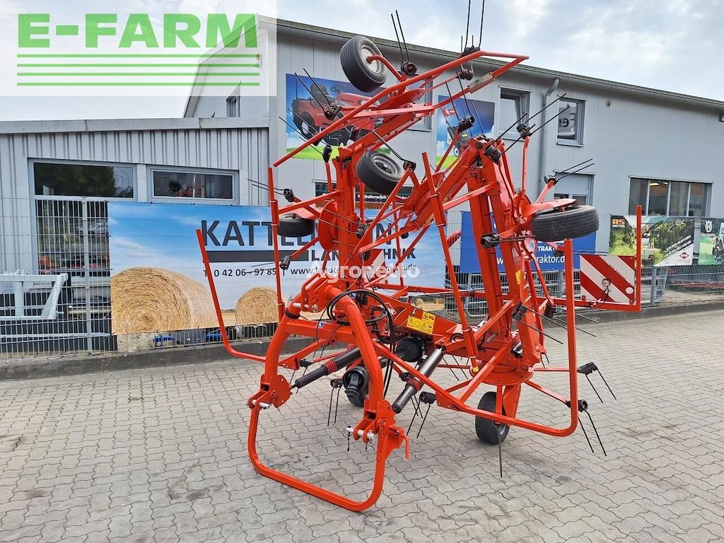 Kuhn gf 7802 prevrtač sena