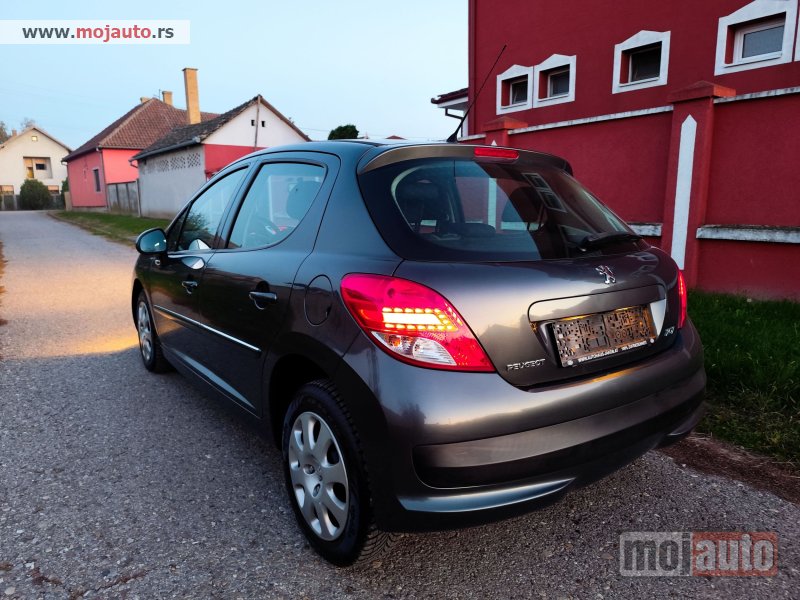 Peugeot 207 1.4 8v Prelep