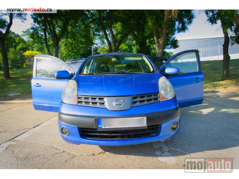 Nissan Note E11E