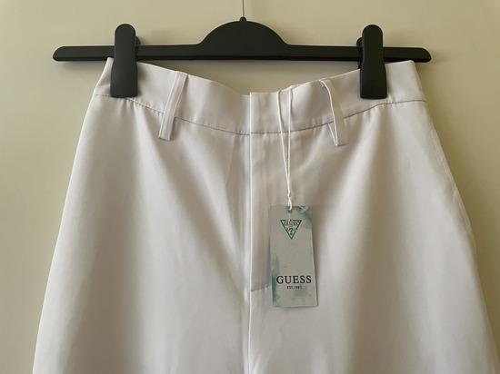   GUESS bele pantalone