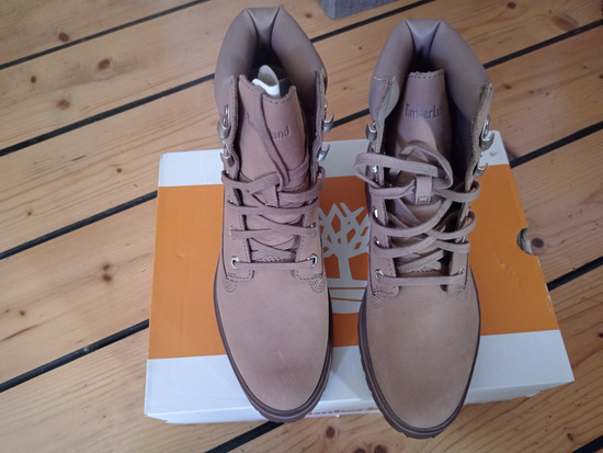 Timberland cizme sa etiketom 39.5 Kozne