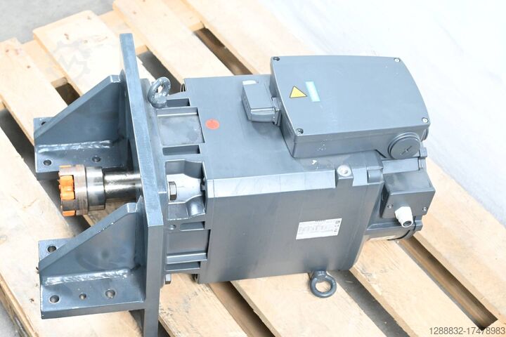 Servomotor
Siemens 1PH8131-2FF02-1BA1