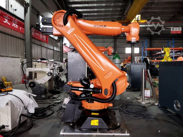 Industrijski robot
KUKA KR240 R2900 ULTRA