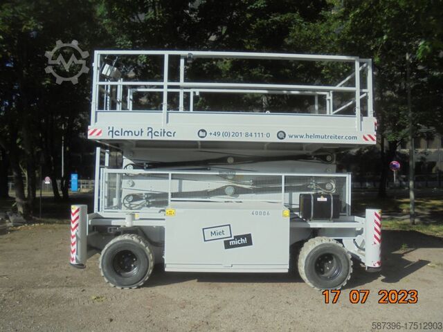 Podizanje makaza
Holland-Lift HL-220 H25 4WD/P/N