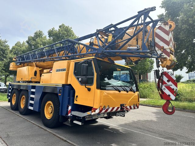 Mobilna dizalica
Liebherr LTM 1055-3.1 (2007 - 084 506)