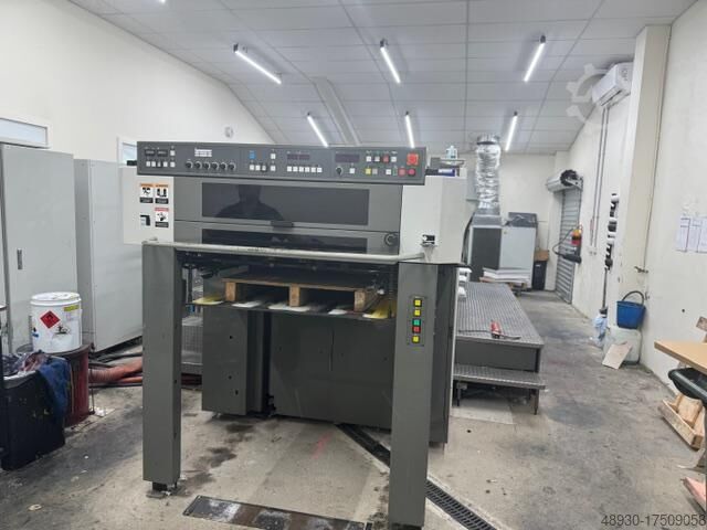 Pomak štamparske prese
Komori LS 429 HUV Hybrid