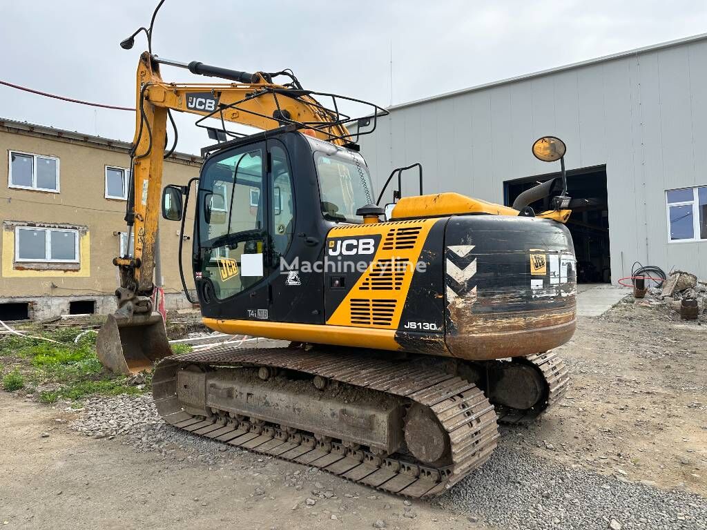 JCB JS 130 LC bager guseničar