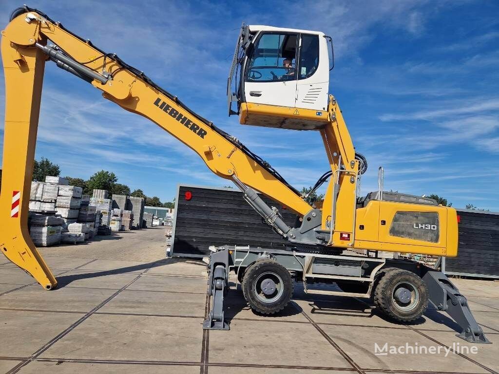 Liebherr LH 30 M bager za pretovar