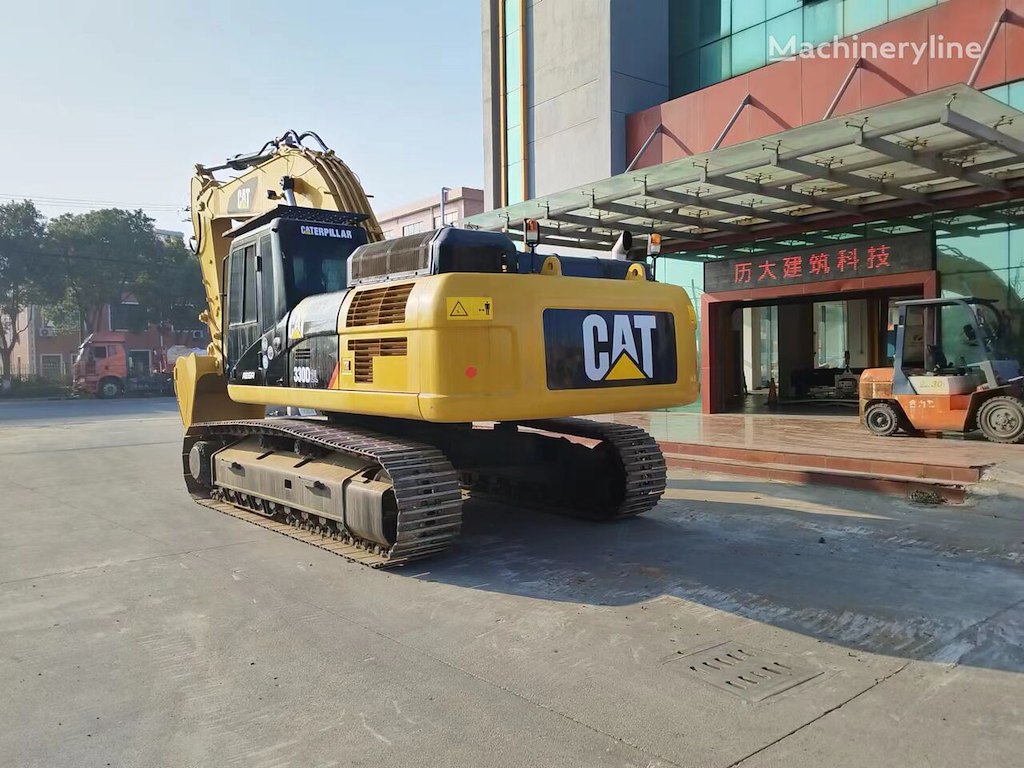 Caterpillar 330D2L bager guseničar