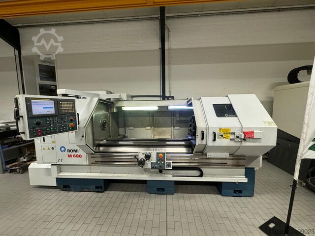 CNC lathe
ROMI M680