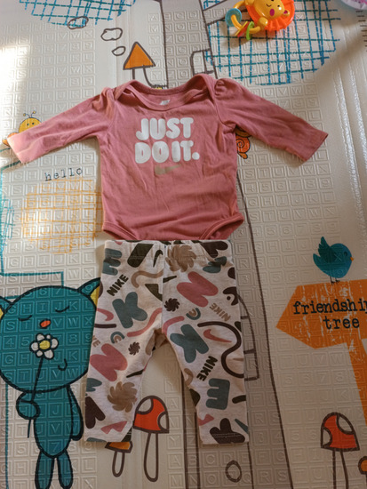 Nike set za bebe 3-6 meseci