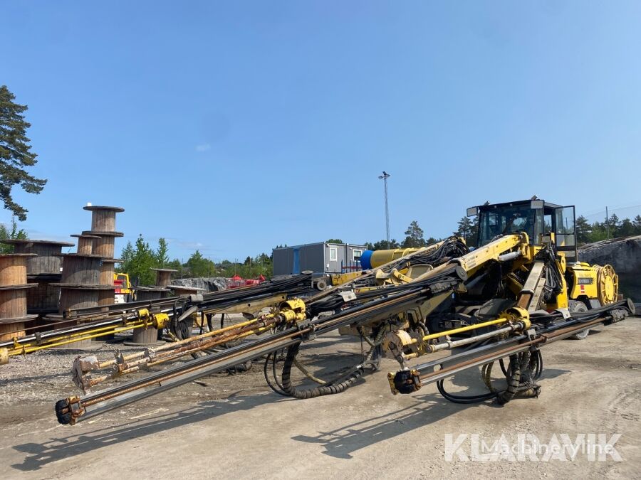 Prodaje se Atlas Copco Boomer XE4-C3 4-bommare bušaće postrojenje na aukciji