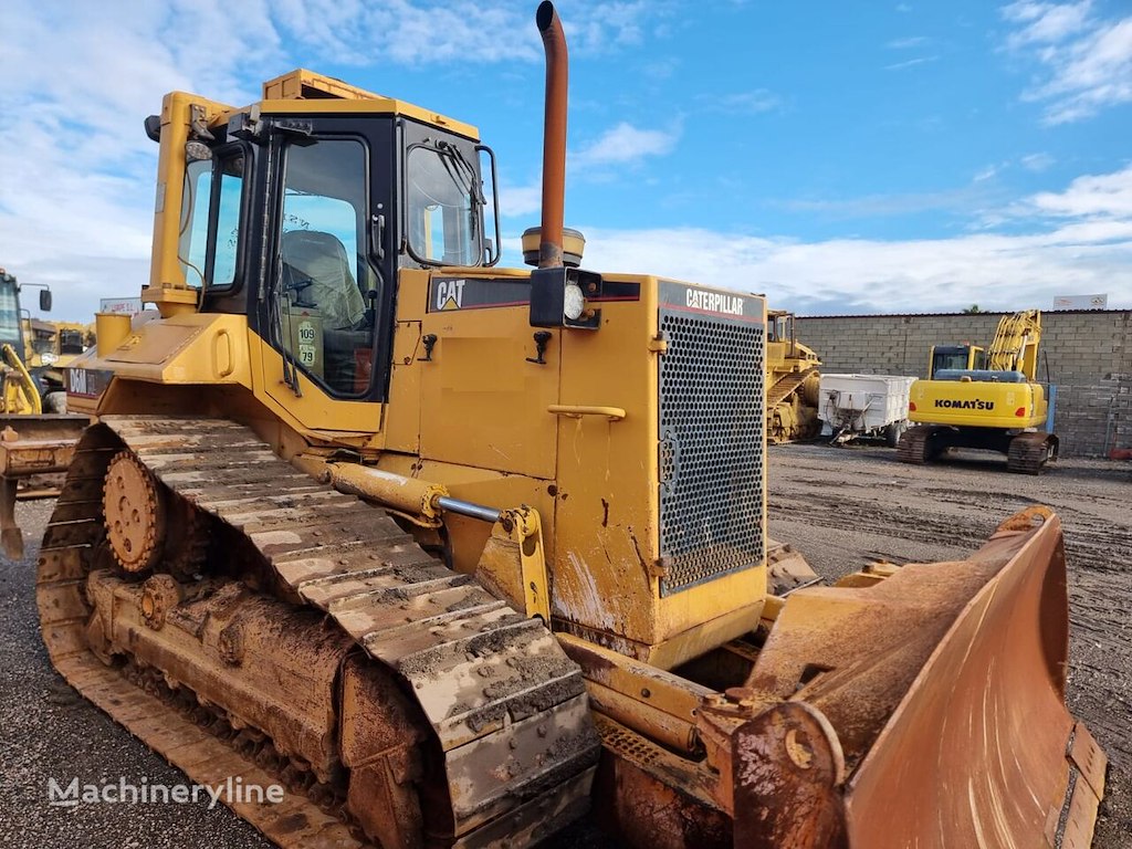 Caterpillar D6M XL buldožer