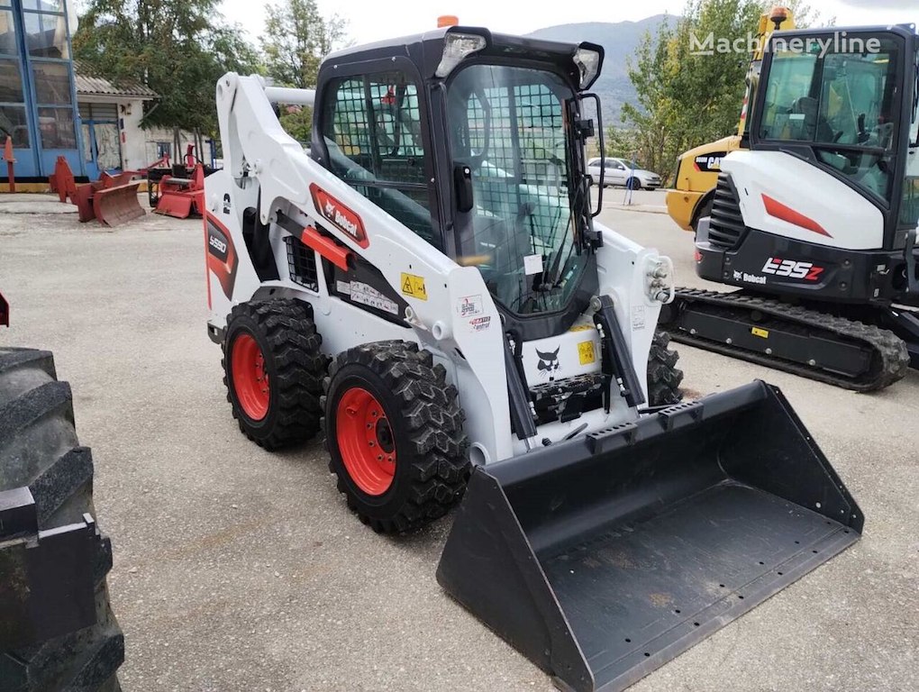 Bobcat S590 mini utovarivač