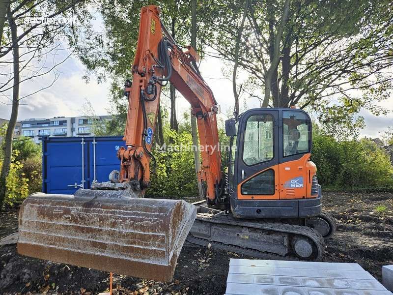 Prodaje se Doosan DX62R utovarivač guseničar na aukciji