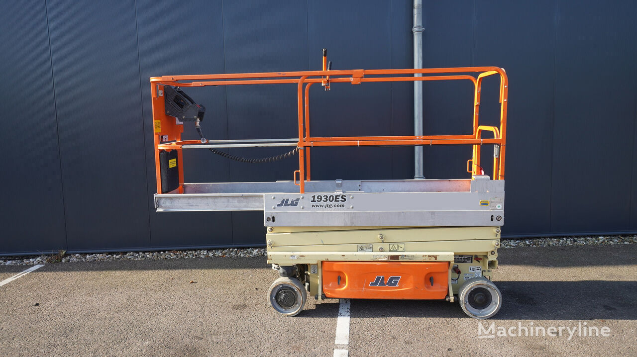 JLG 1930ES MOBILE BOOM SCISSOR LIFT druga građevinska mašina