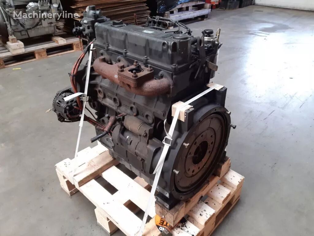 Kubota V3300 motor za bagera