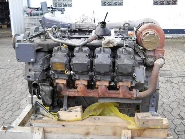 Motor za Deutz TCD2015V6 second-hand în stare bună građevinske mašine