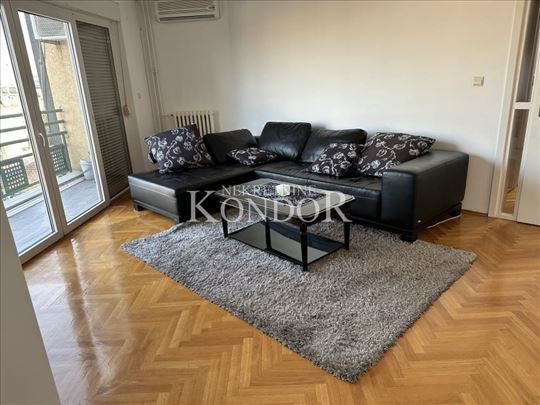 Atraktivan penthouse u Takovskoj, 157m2 ID#1128