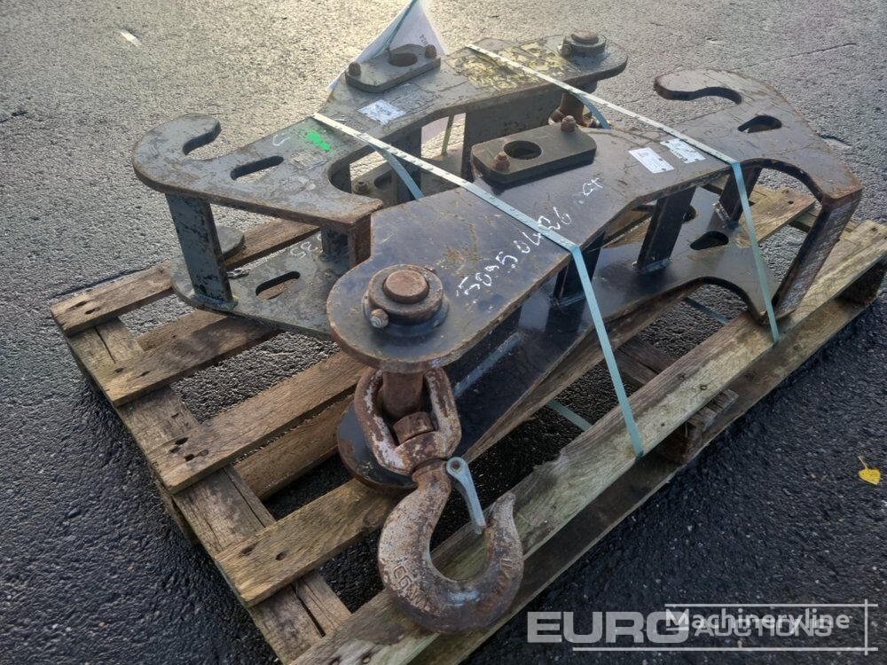 Prodaje se Loading Hook to suit Dieci Telehandler, max. 4 Ton (2 of) kašiku za prednje utovarivač na aukciji