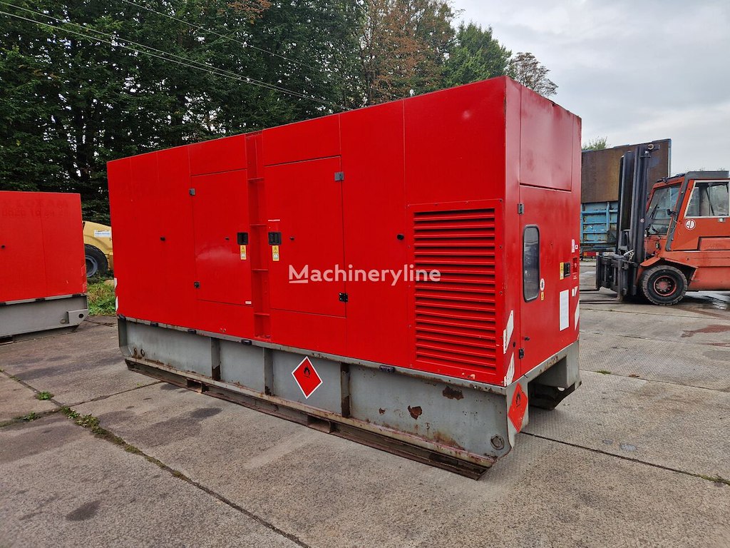 Doosan G400 diesel generator