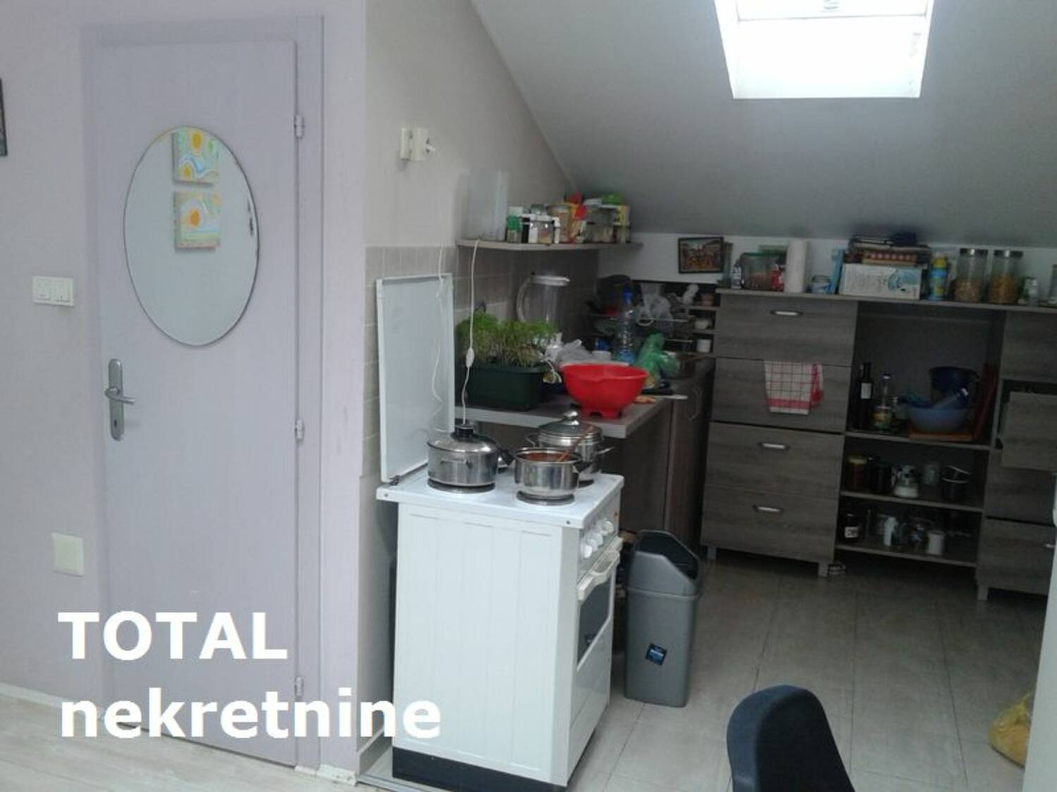 Dvosoban stan PETROVARADIN, 87550€