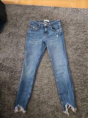 Zara skinny farmerice 38