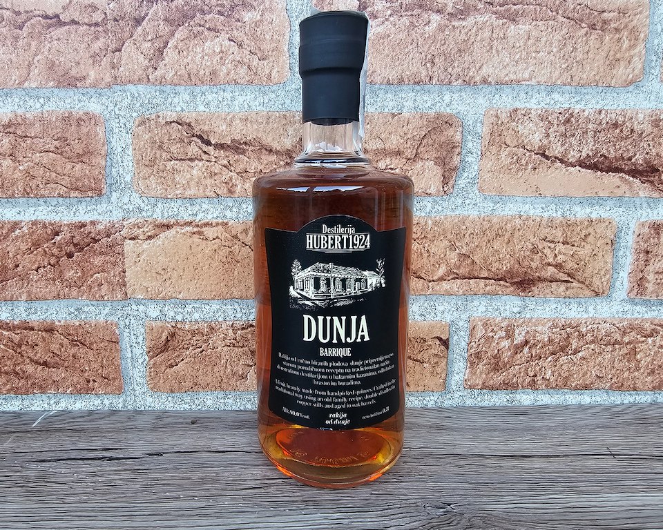 Rakija od dunje 0,7l – Hubert