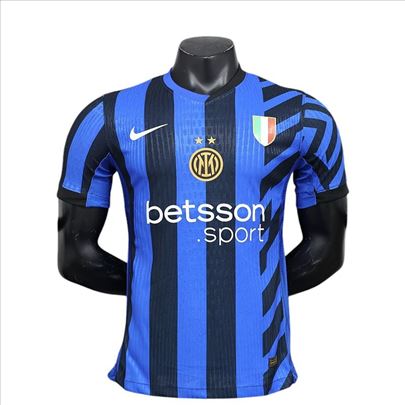 Inter 2024/2025 domaći dres