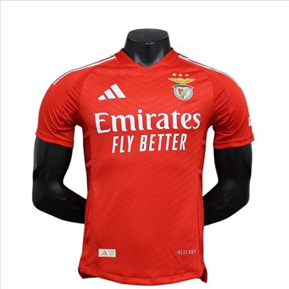 Benfica 2024/2025 domaći dres