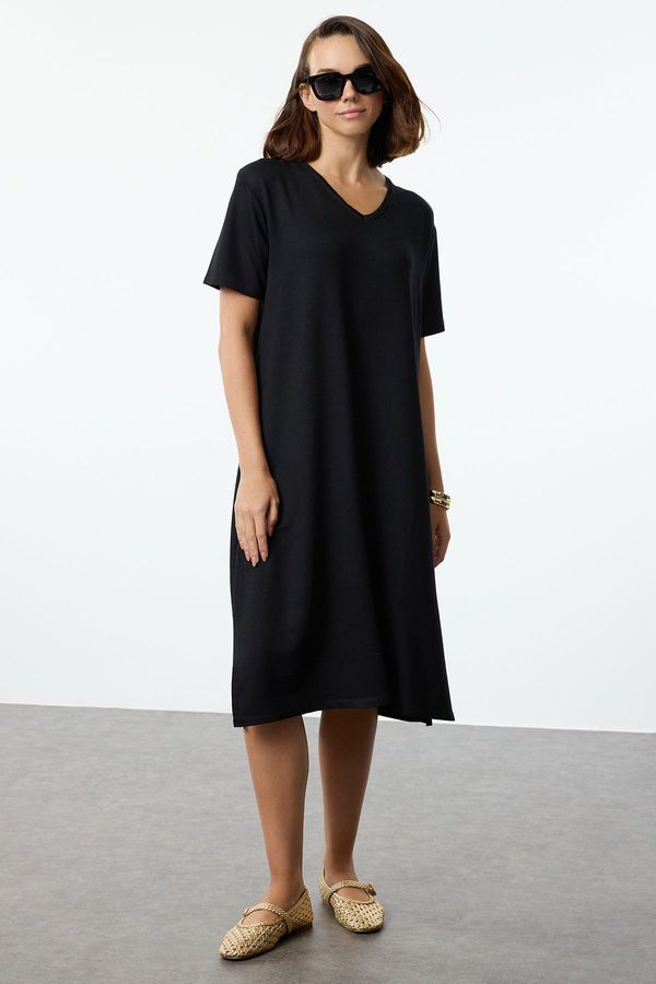 TRENDYOL BLACK PLAIN MAXI V NECK RELAXED/COMFORTABLE CUT FLEXIBLE MAXI KNIT DRESS