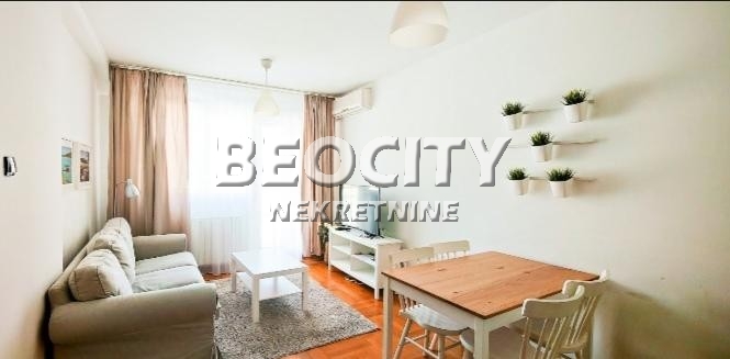 četvorosoban stan, 100 m2, Cara Dušana Novi Sad ID: 113777