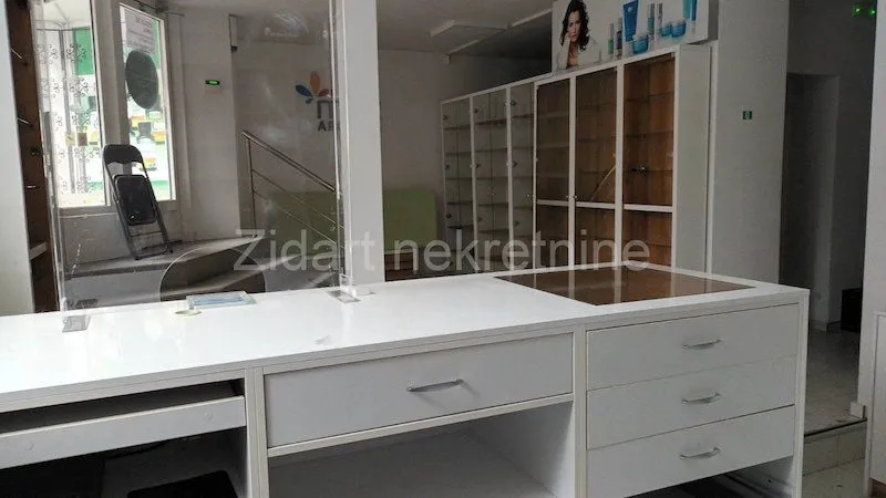 Izdavanje, poslovni prostor, 0m2, Autokomanda, Voždovac, Beograd