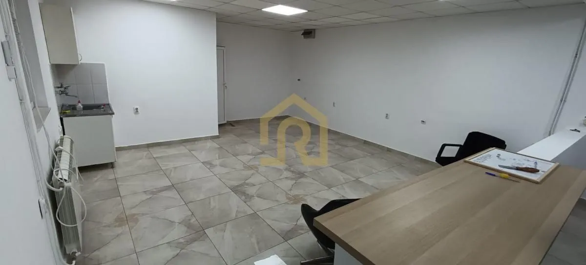 Izdavanje, poslovni prostor, 40m2, Novi Beograd, Beograd