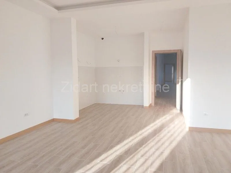 Prodaja, četvorosoban stan, 130m2, Jajinci, Voždovac, Beograd