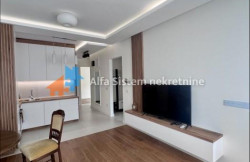 Stan-Apartman za Duži Najam, Zemun, Beograd, €900