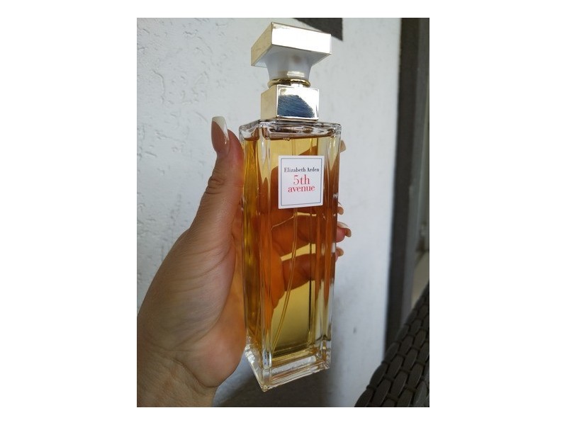 Elizabeth arden 5th avenue original 125ml Y21409A